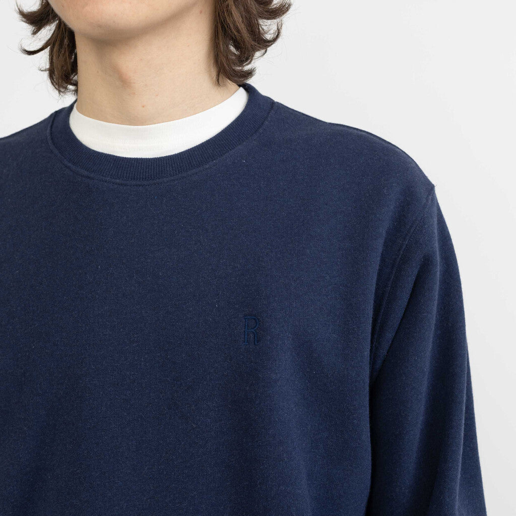 Regular Crewneck / 2062 REV - Navy-melange – Revolution.eu